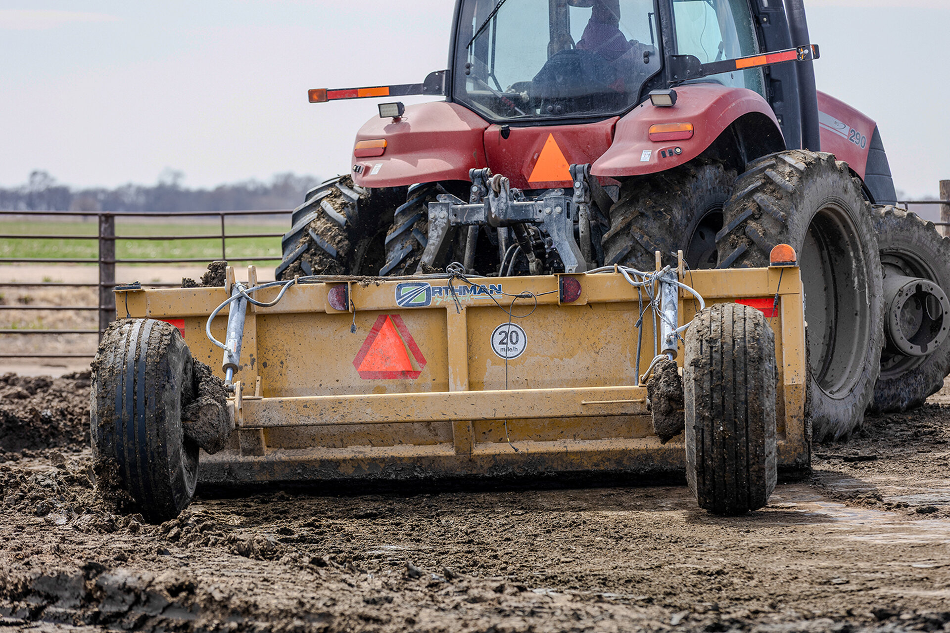 Scrapers Soil Moving - Orthman Farm Equipment