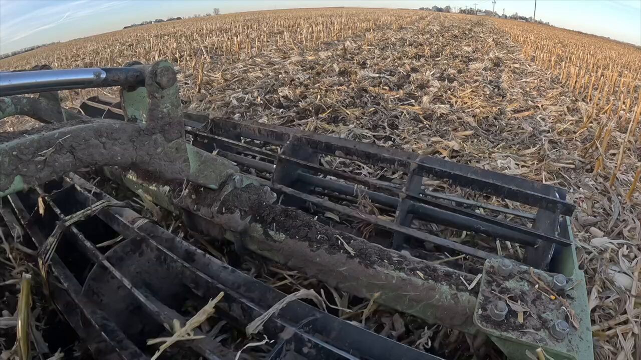 Track TILLr Residue Management - Orthman Farm Equipment