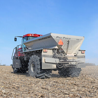 Pro-Force Dry Fertilizer Spreader - Unverferth Farm Equipment