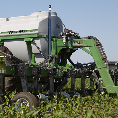 NutriMax Liquid Fertilizer Applicator - Unverferth Farm Equipment