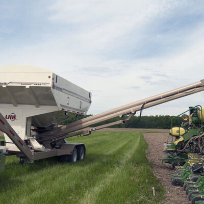 55-Series Seed Runner Bulk Tank Seed Tender - Unverferth Farm Equipment