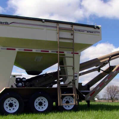 55-Series Seed Runner Bulk Tank Seed Tender - Unverferth Farm Equipment