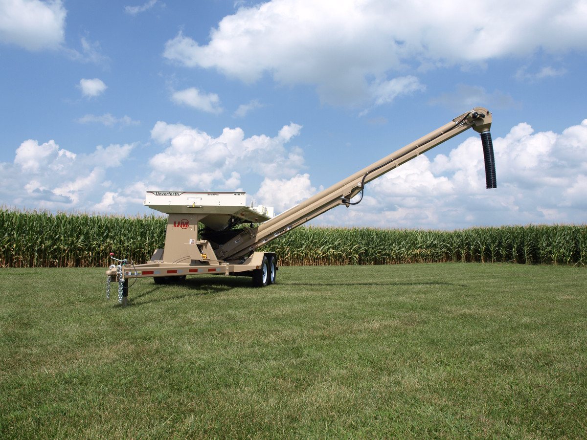 Seed Pro Bulk Pro Box Seed Tender - Unverferth Seed Tenders